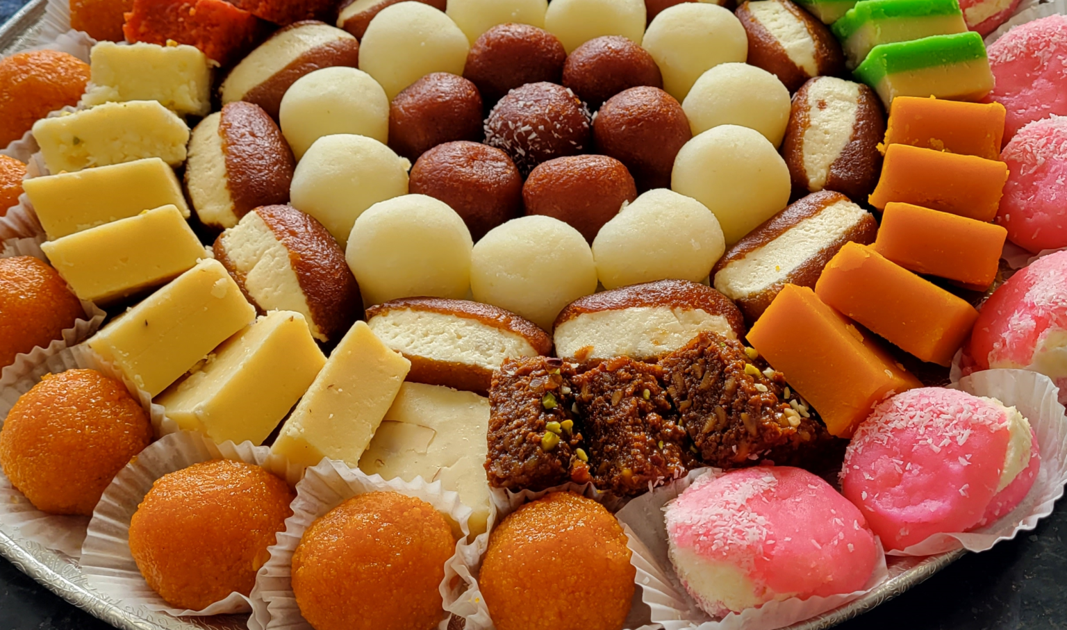 MIX MITHAI (Regular Box) – Mithaas Sweets & Restaurant